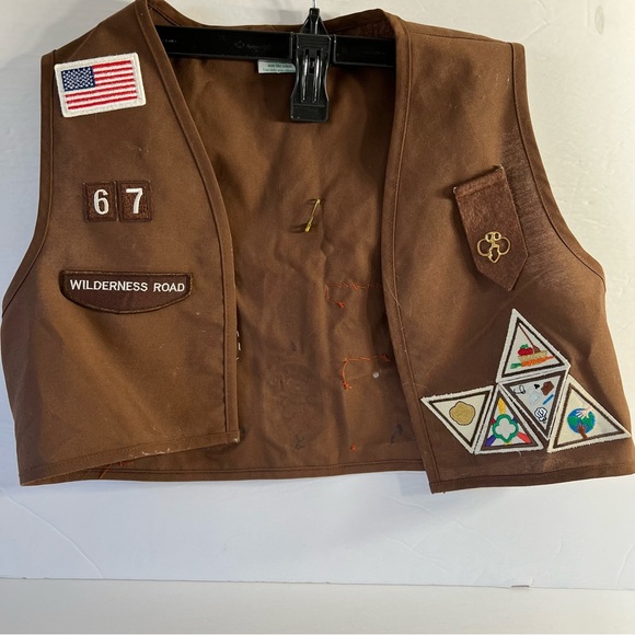 Other | Early 200s Brownie Girl Scout Jacket With 20 Patches And 1 Pin ...